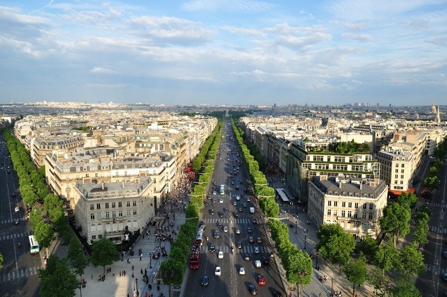 Arco do Triunfo, um dos monumentos mais representativos de Paris ...